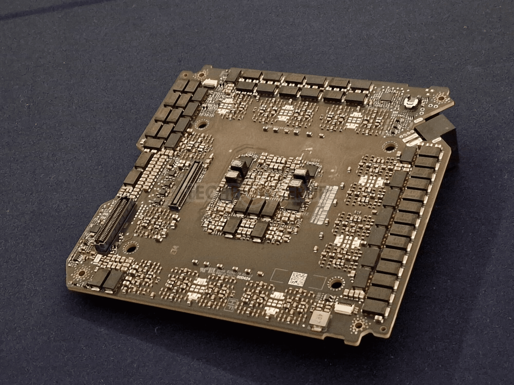 RTX 5090公版内部详细展示 NGA玩家社区