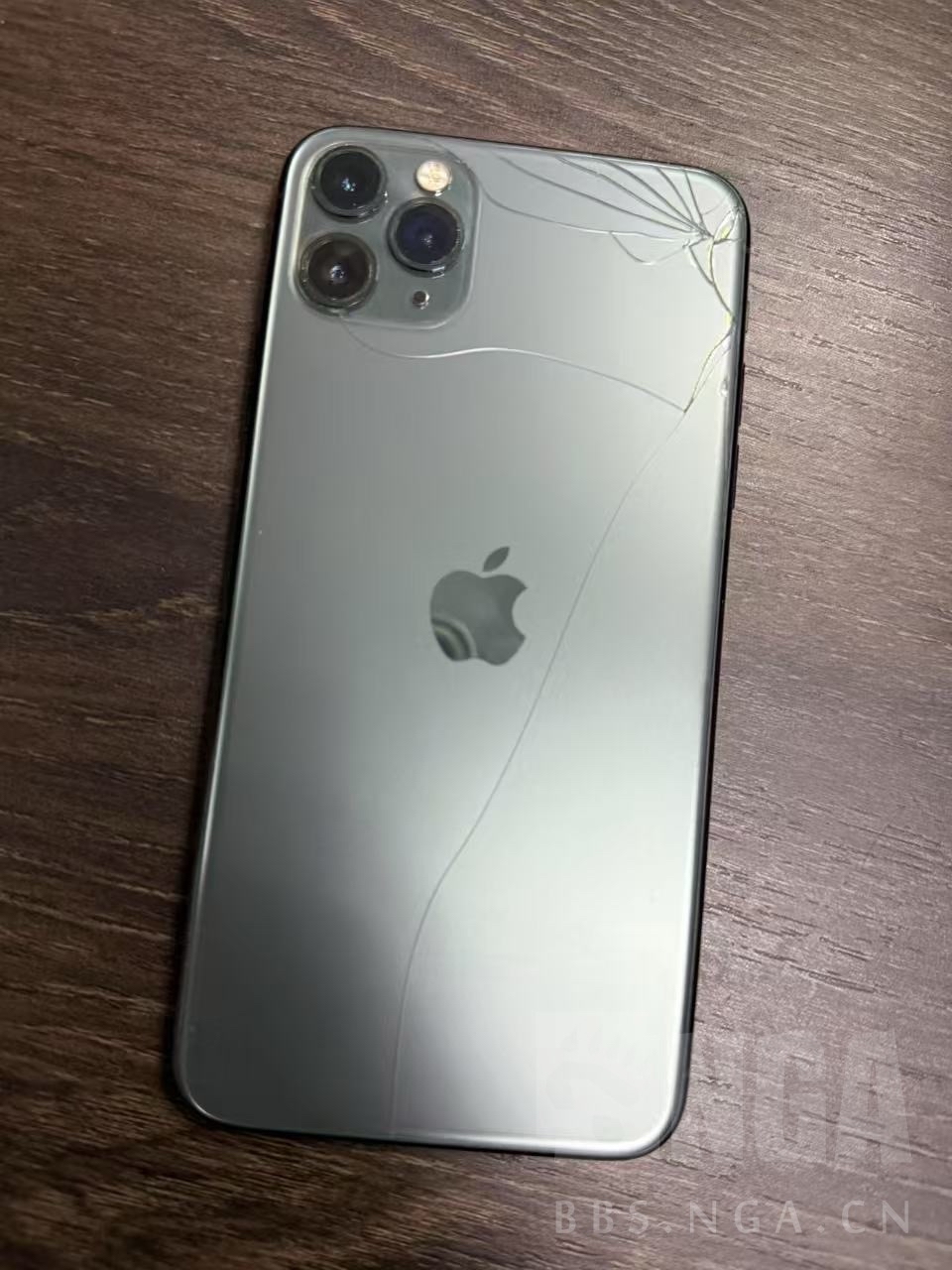 iPhone11pro max 暗夜绿512g 美版无锁 NGA玩家社区