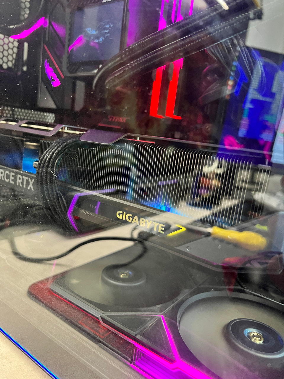 技嘉5080魔鹰10分钟烤鸡温度测试结果，真的安静。 NGA玩家社区