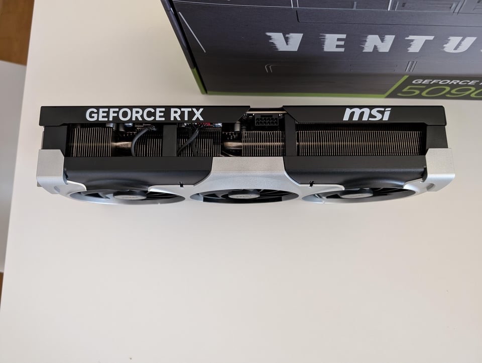 全网终于有人发了一贴拿在手上的万图师5090 NGA玩家社区