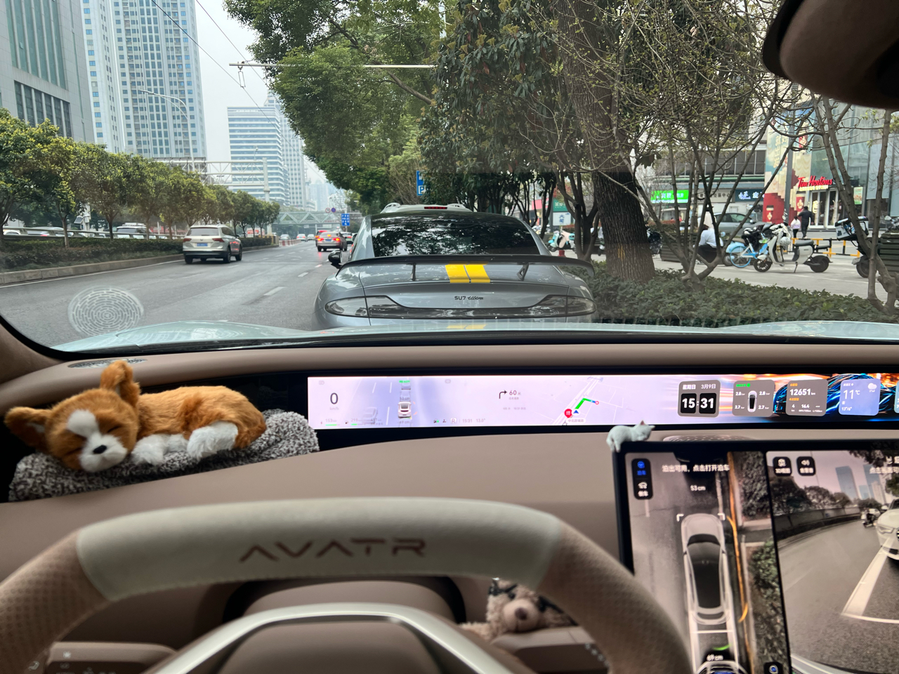 讲道理su7u和对比普通su7还是挺有辨识度的 178