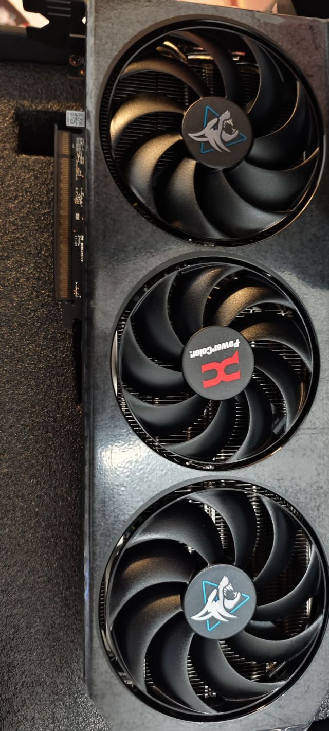 撼讯暗黑犬9070XT到手开箱 178