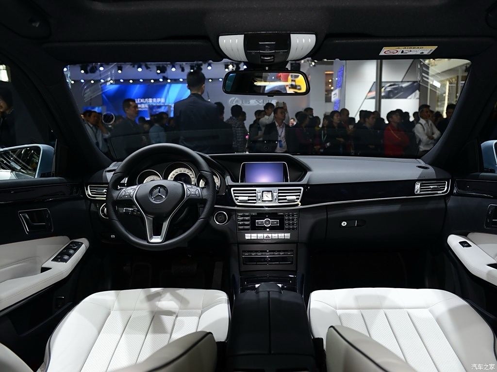 56e中 宝马才开始使用双联屏 奥迪明年国产才上，但是奔驰e 17年就使用了，这算不算领先 ，主要是最近在看车 发现买个二手e也不错 NGA玩家社区