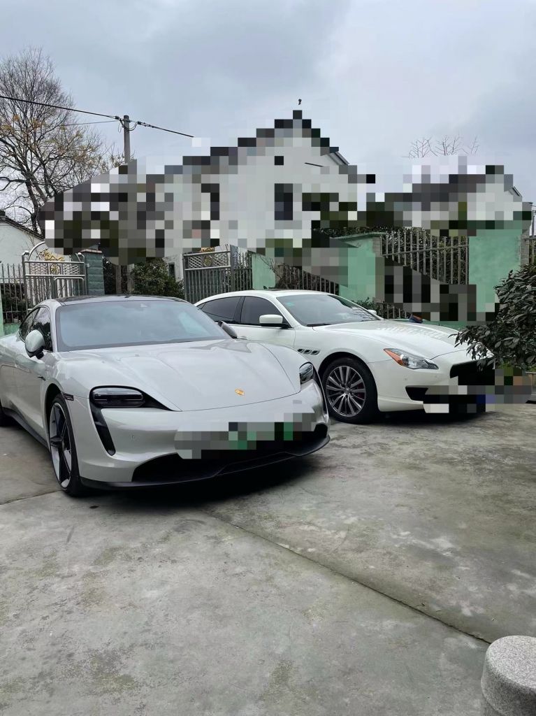 话说taycan车身是真低趴啊，昨天路上刚好遇到taycan，特斯拉新3和小米su7一起 NGA玩家社区