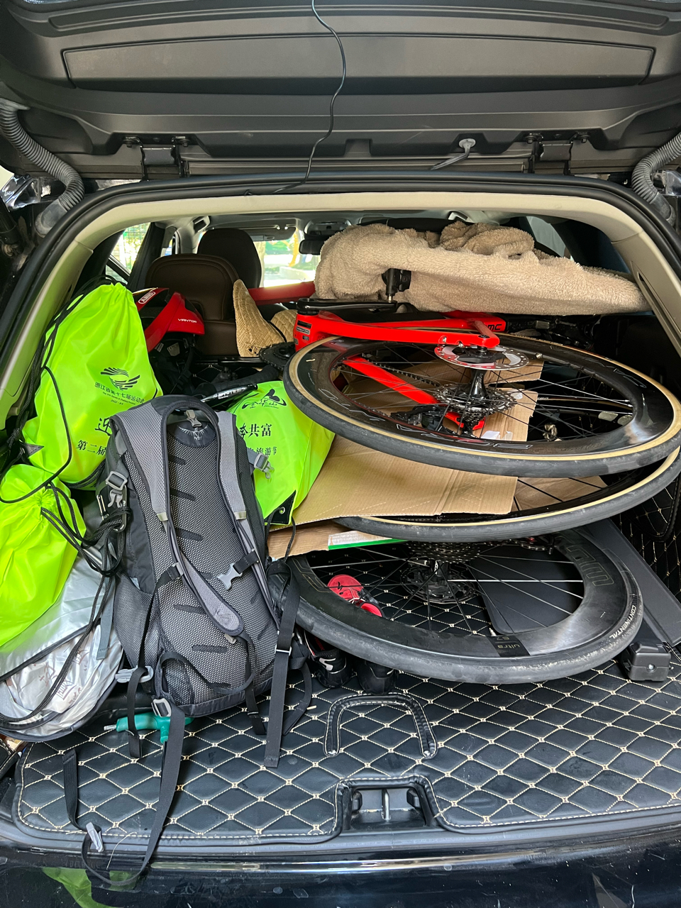 SUV能放下3辆自行车吗？ NGA玩家社区