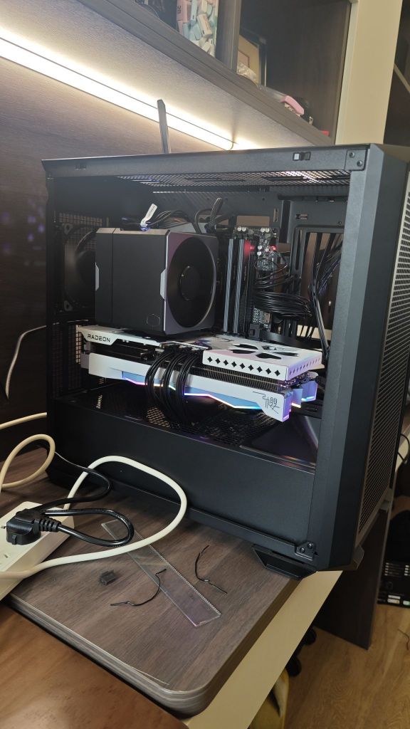 萌新求问：酷冷至尊Hyper612可以装在显卡在一槽的MATX主板上吗？ 178