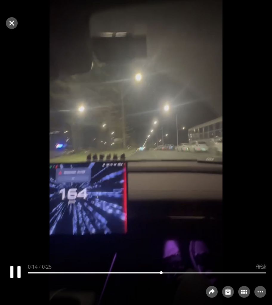 su7又一个车祸 180+撞电瓶车 NGA玩家社区