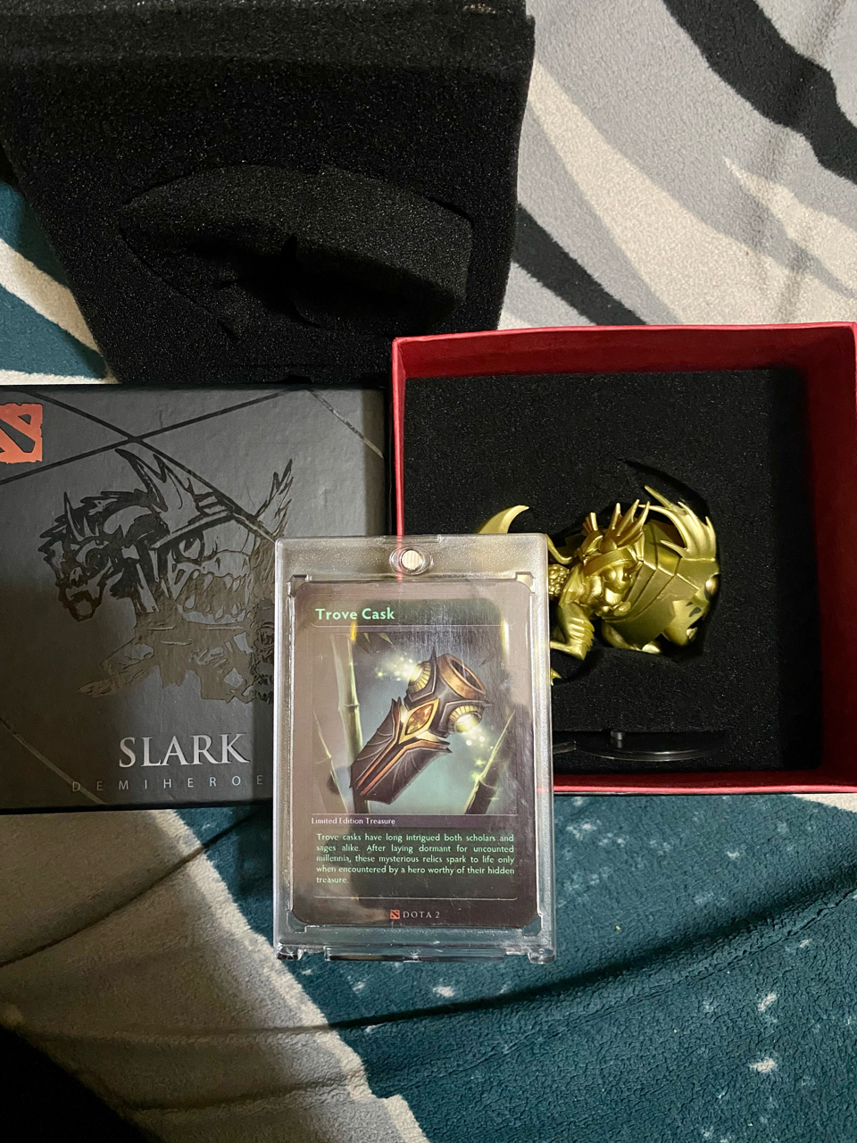 出一次性破碎大剑，明盘600，另出ti4-7实体限定手办周边(带纯正cdk珍藏) 178