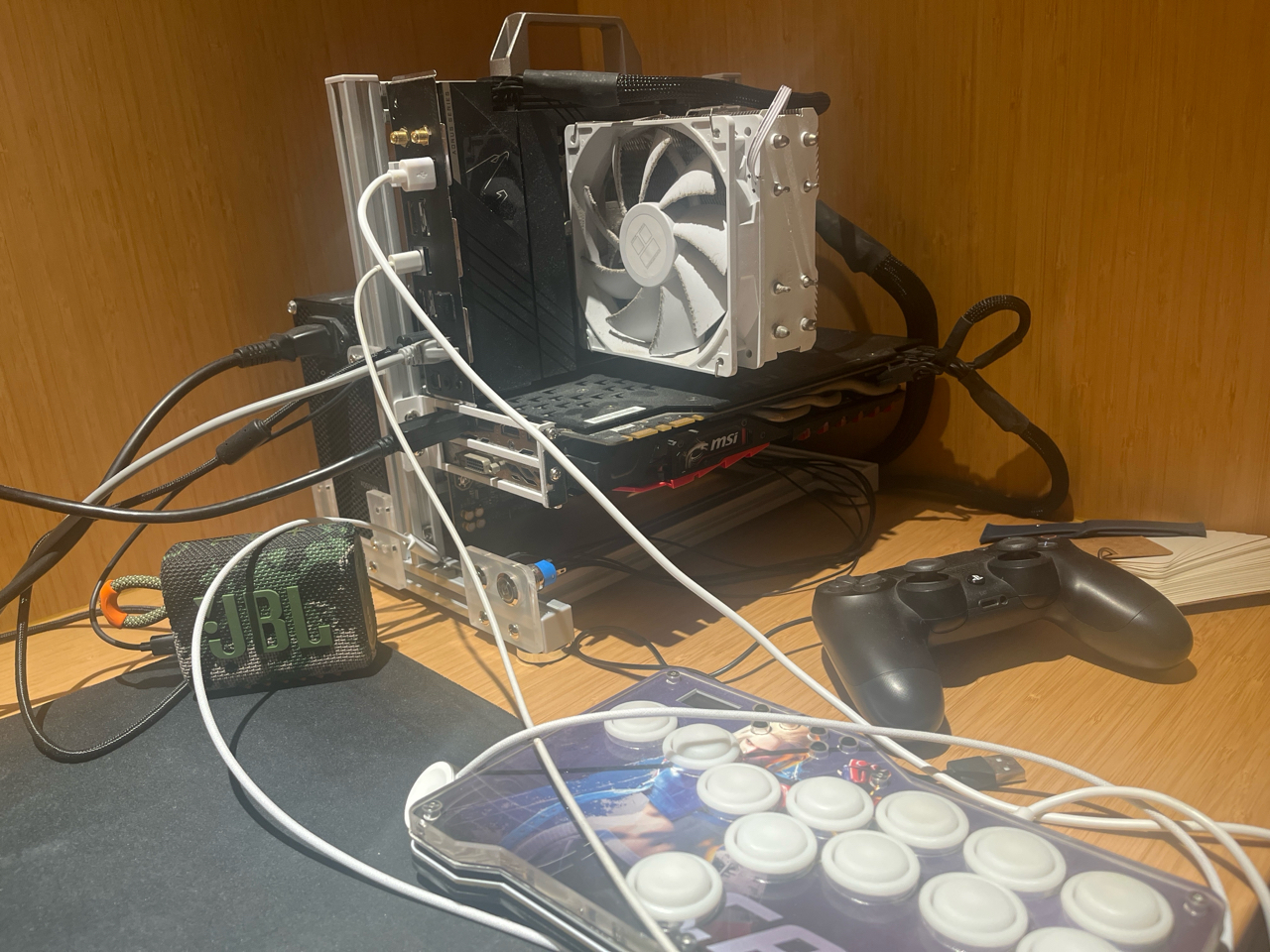 越来越觉得自己这个开放式itx机箱帅了 NGA玩家社区