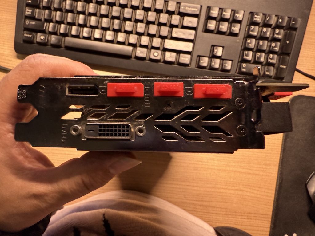 [显卡] [贵阳]微星1070 红龙8G NGA玩家社区