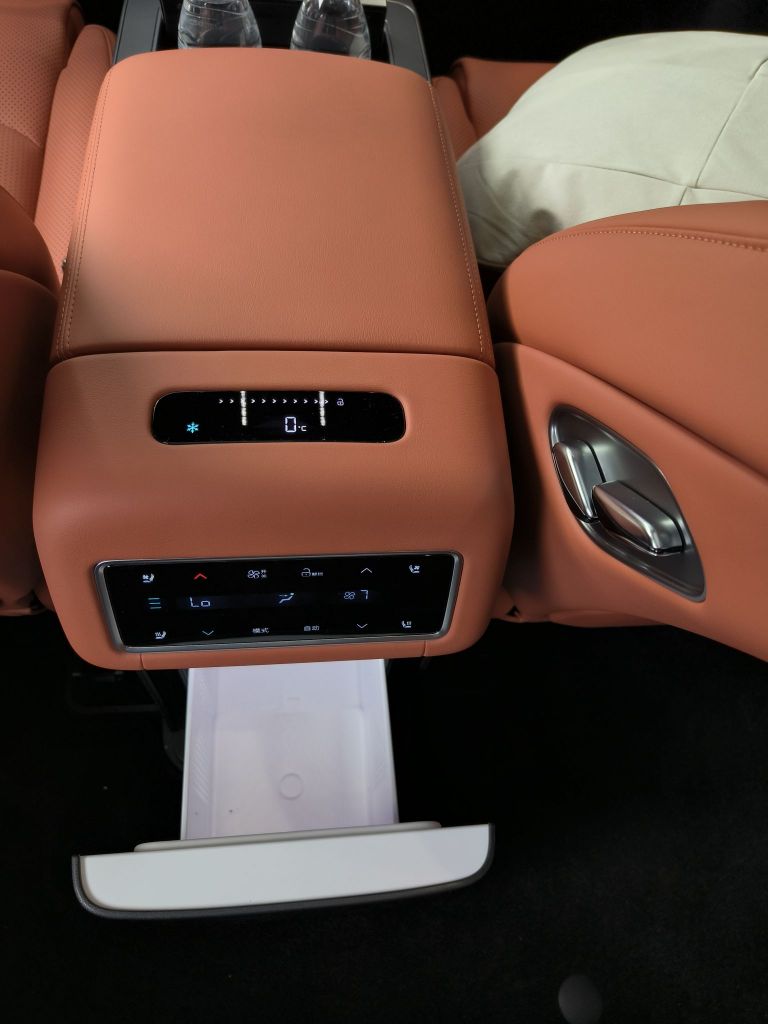 去试驾了一下唐l ev NGA玩家社区