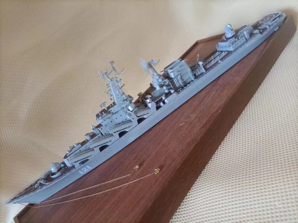 [拼装]小号手的1/350 瓦良格 号巡洋舰 NGA玩家社区