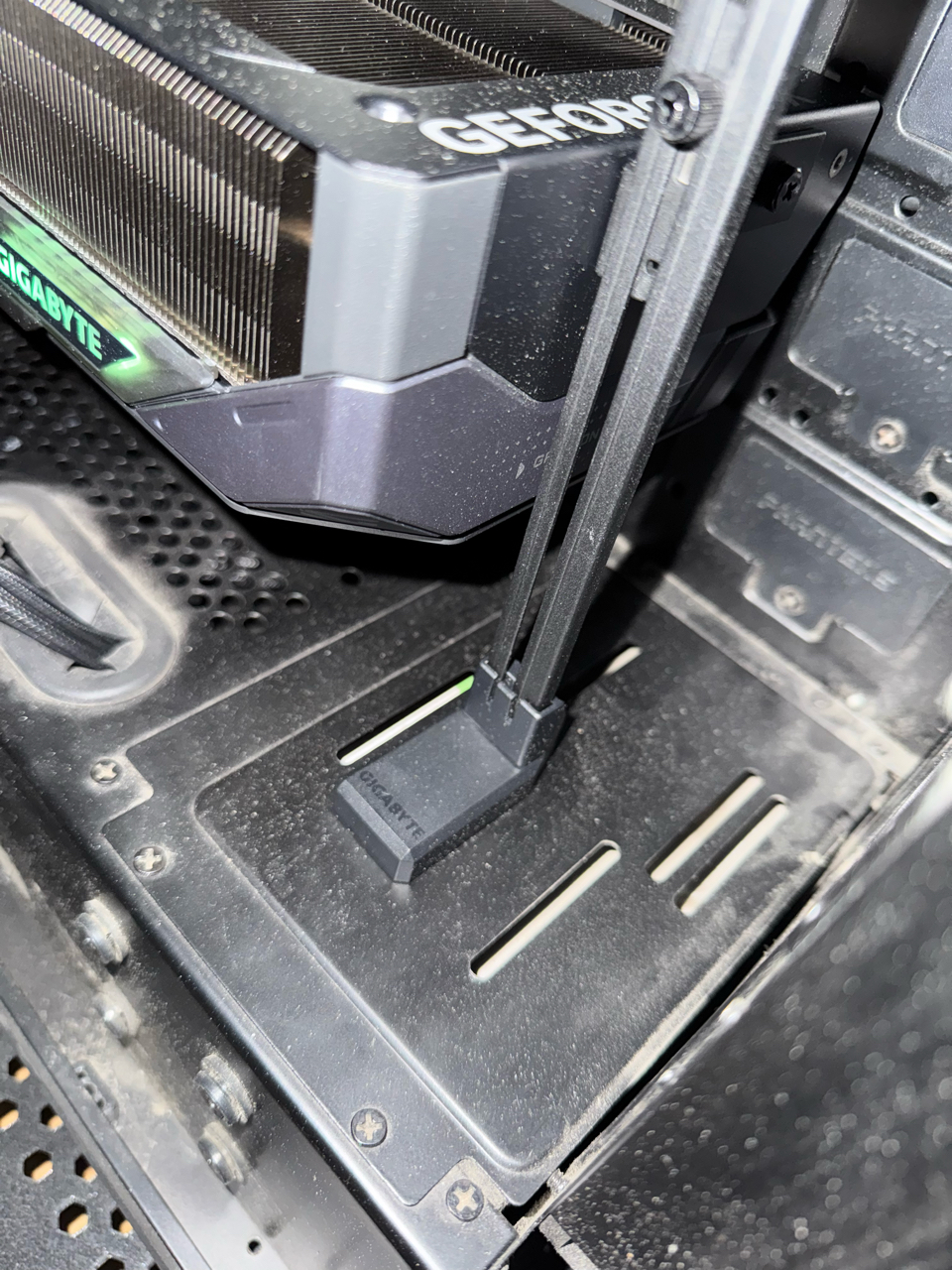 [硬件求助] 5090超级雕配联力216机箱显卡支架推荐 NGA玩家社区