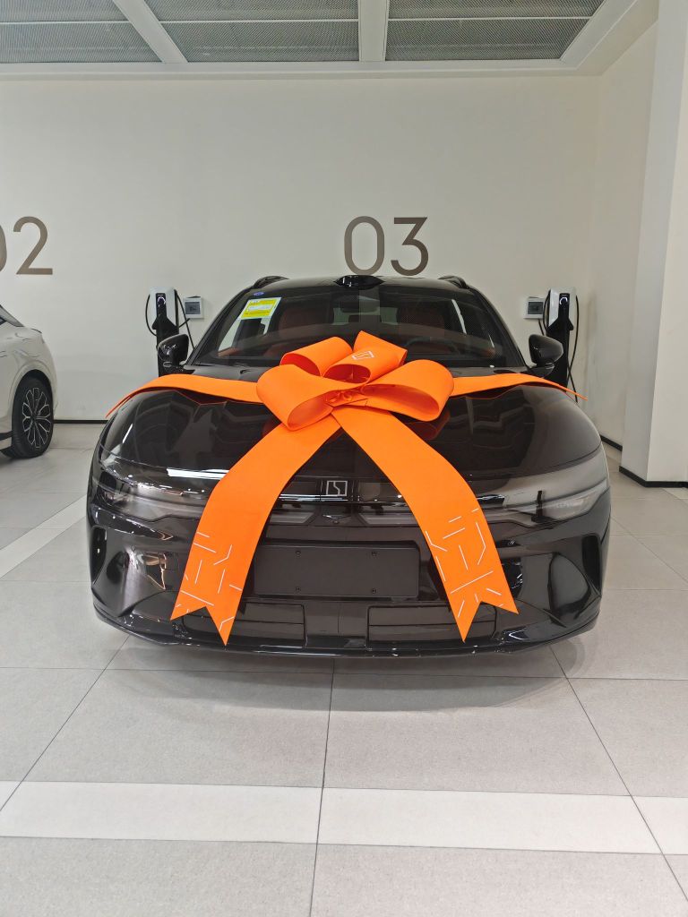 极氪007gt 黑+黑红内 NGA玩家社区