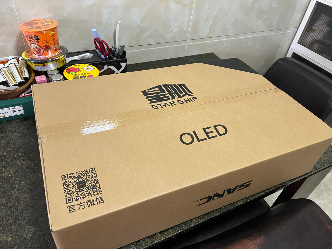 简单开箱，sanc的32寸4k240hz OLED NGA玩家社区