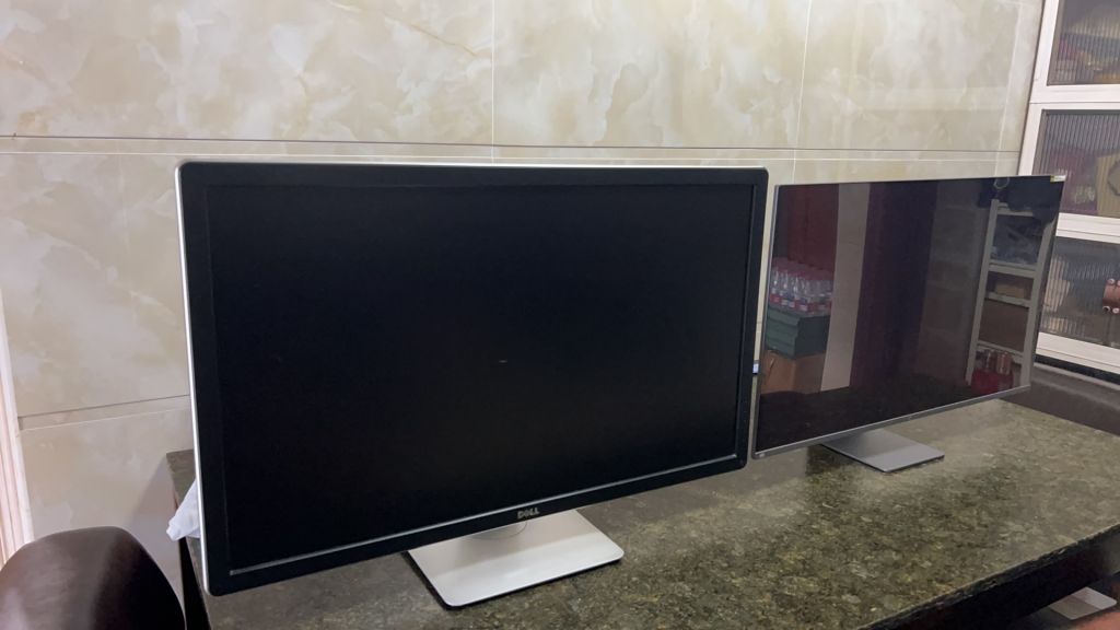 简单开箱，sanc的32寸4k240hz OLED NGA玩家社区