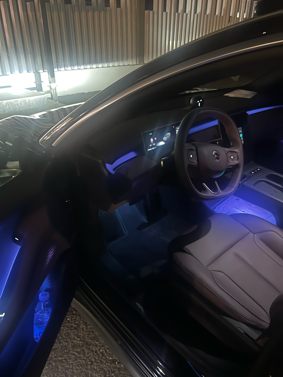 10年蔚来黑粉ET5T提车，防12345678血 NGA玩家社区