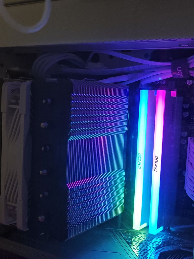 [硬件产品讨论] 技嘉b650电竞雕 这PCI-E 怎么距离CPU这么近呢 NGA玩家社区