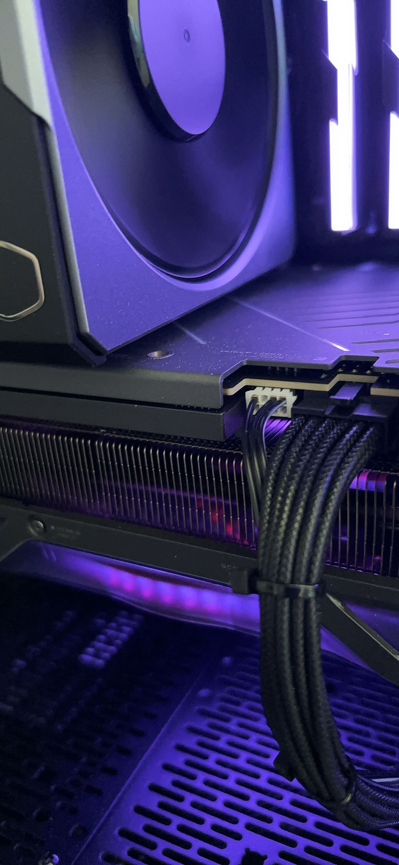 [装机配置讨论] B850迫击炮可以装下Hyper 612 APEX NGA玩家社区