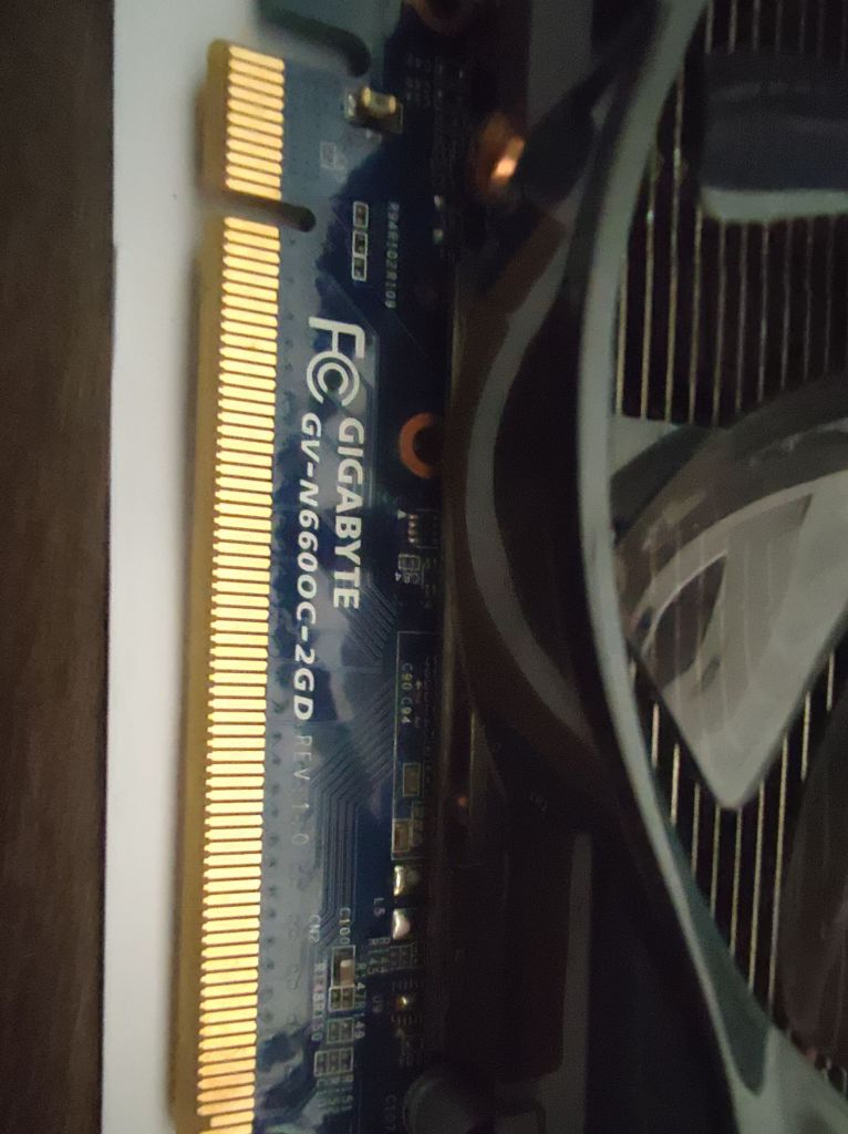 个人出一张技嘉660oc，一张七彩虹1050ti NGA玩家社区