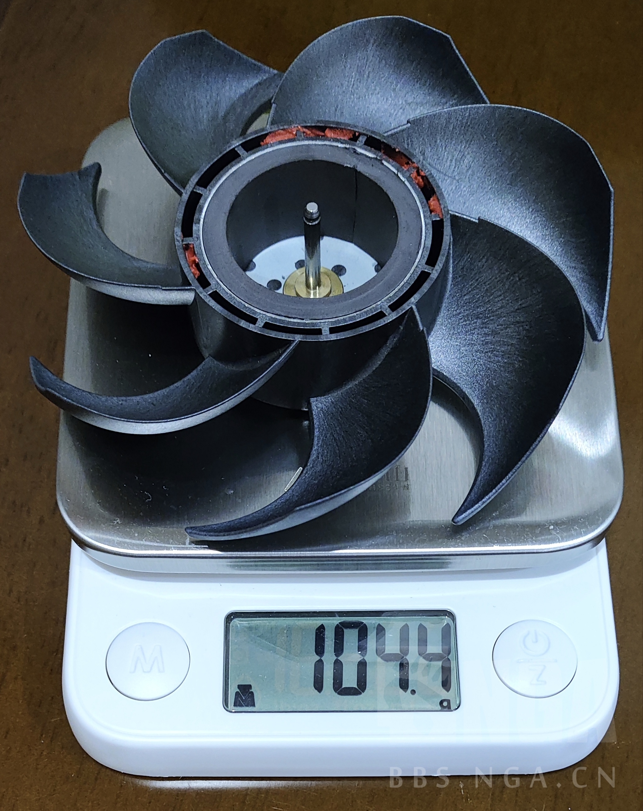 感觉对高性能静音12cm机箱扇有需求的富哥们可以看看F9 R120了 NGA玩家社区