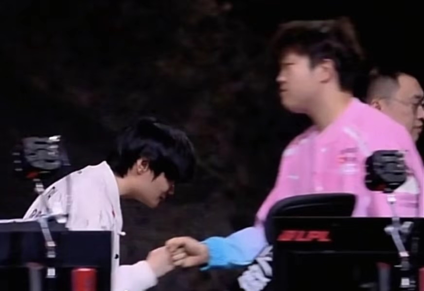 [本赛区赛事] bin和369看着关系还行啊 NGA玩家社区