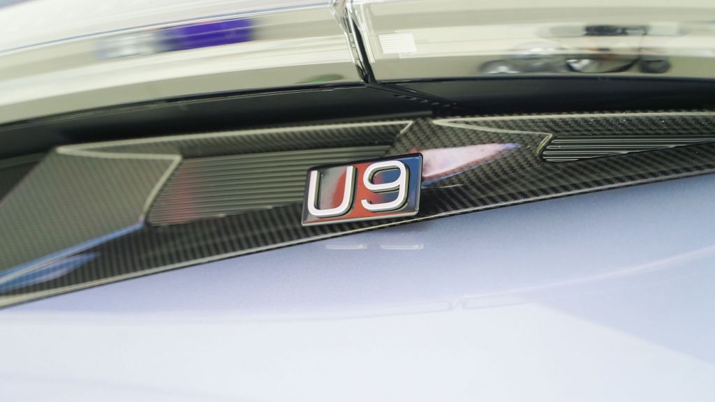 仰望U9天鹅颈尾翼提车作业 NGA玩家社区