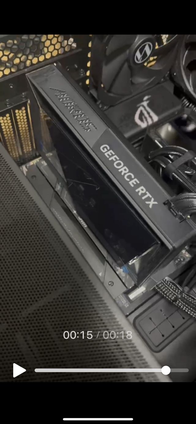 新买的技嘉5090D水雕，帮看看这是咋了，怎么掉裂了QAQ NGA玩家社区