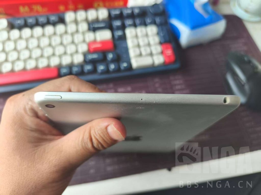 出一个mini5 银色 64G带一支一代笔再加一个刃7000P，5800cpu NGA玩家社区