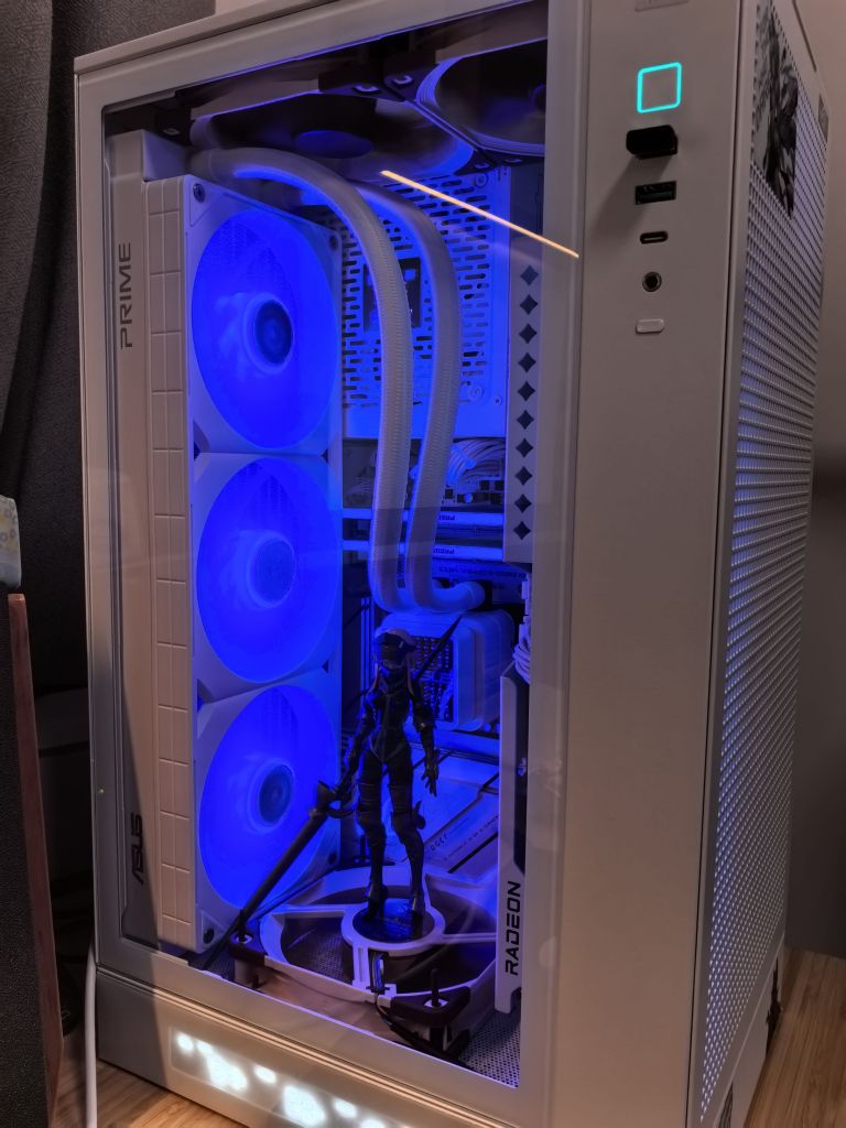 前天在淘宝买的9070樱瞳花嫁到了，上机测试没翻车太爽了 NGA玩家社区