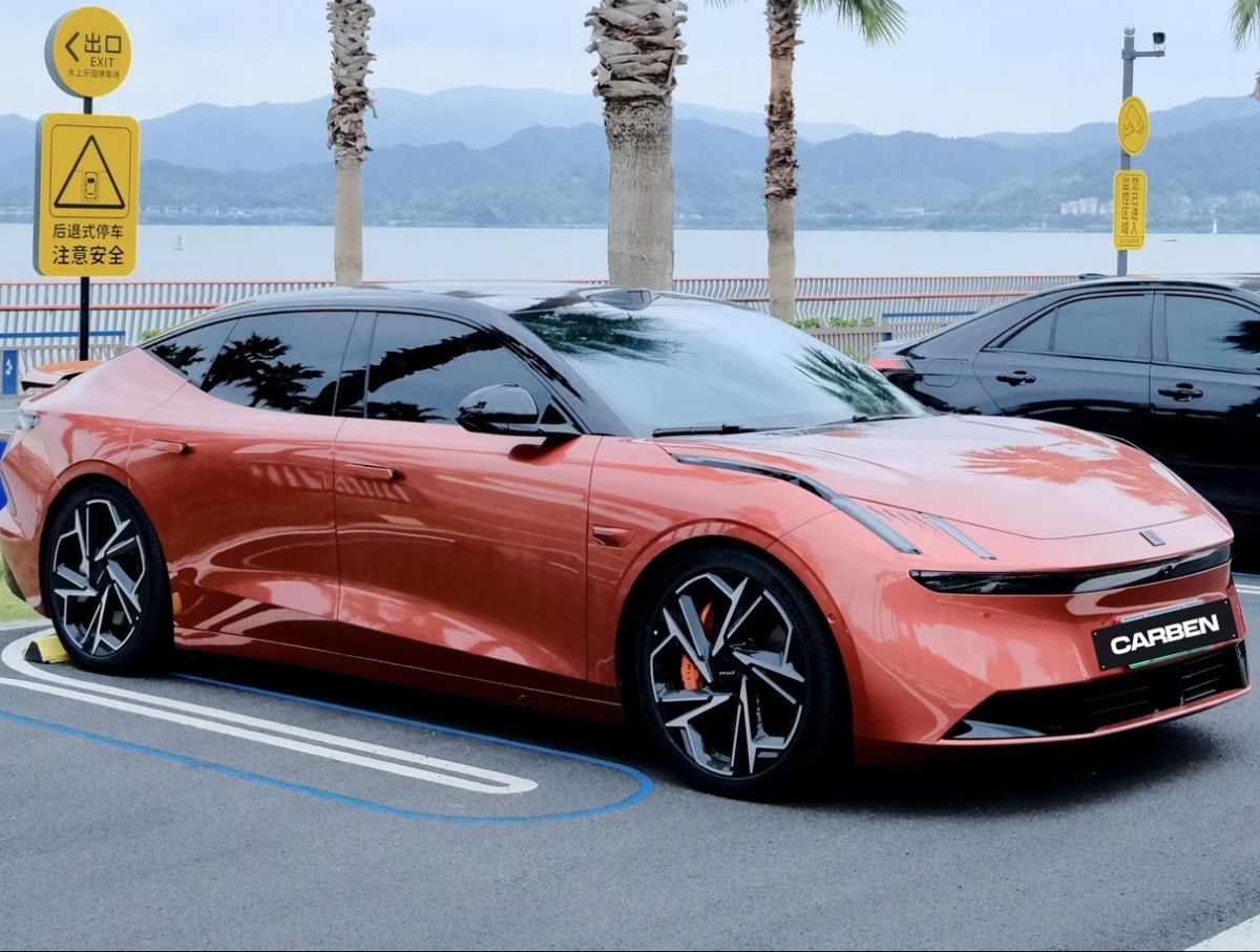 想整个领克24款z10顶配 178