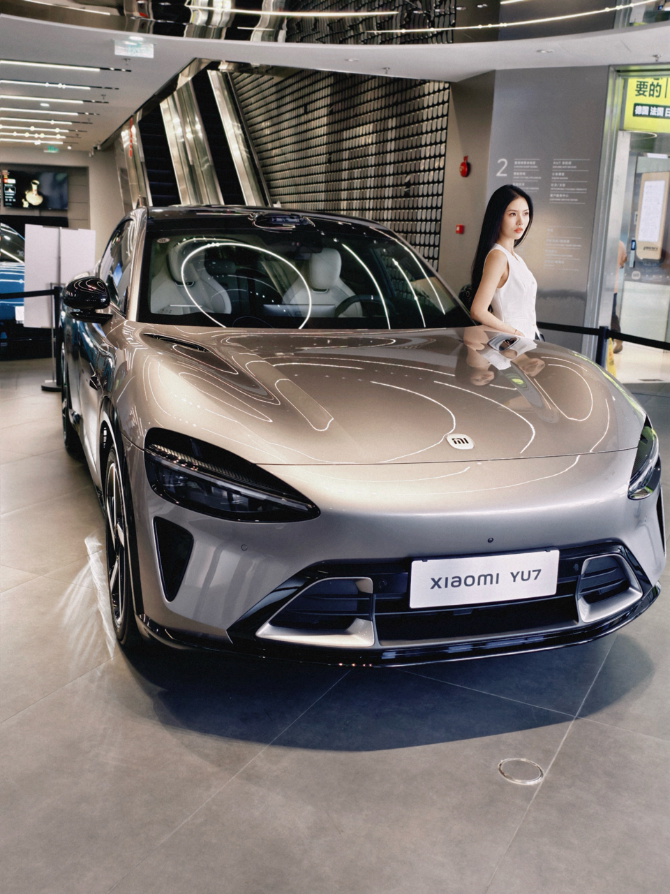 今天看了 Yu7max 还蹭拍了妹子 NGA玩家社区