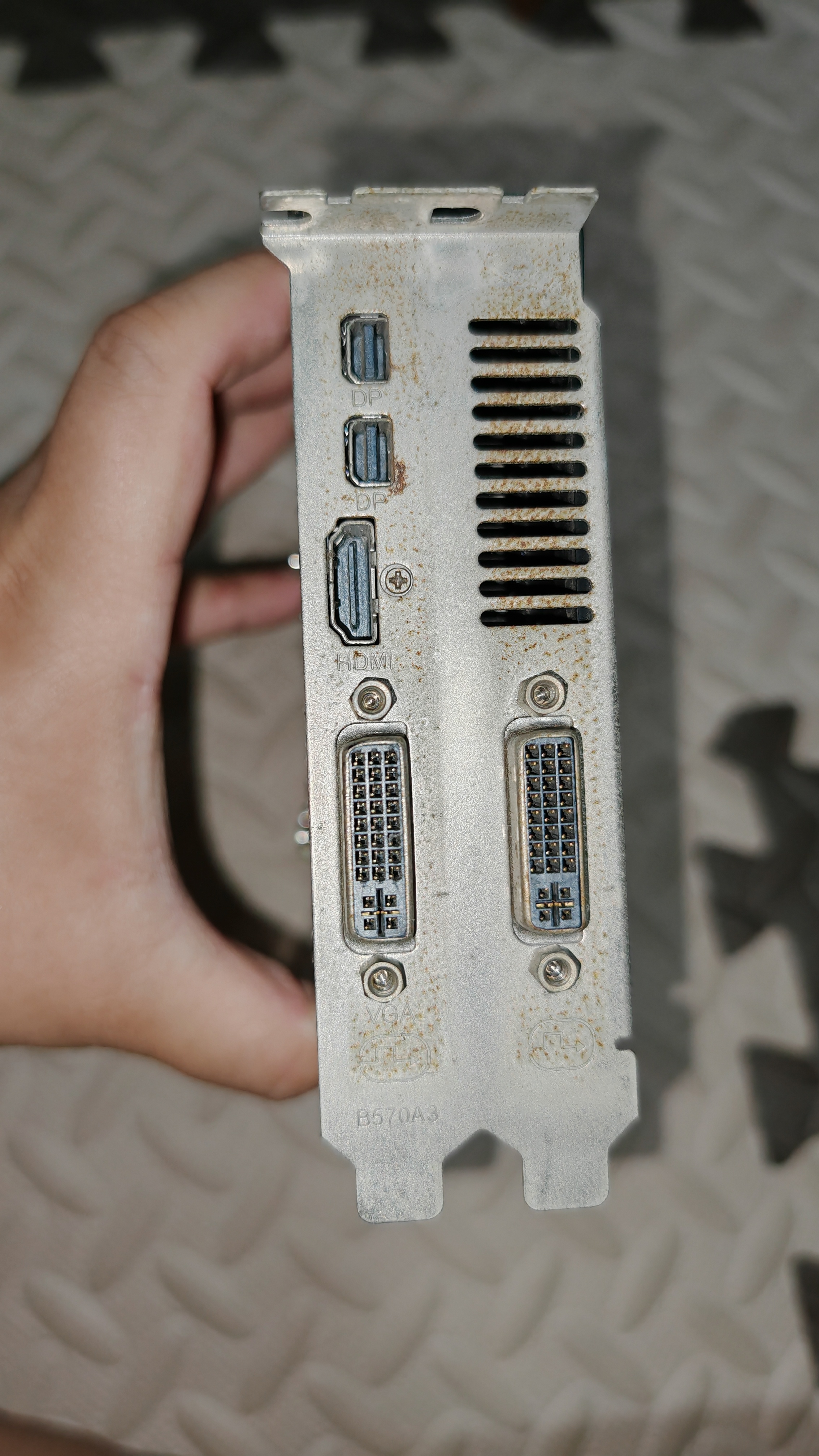 出两张亮机卡 1050ti&hd6850 NGA玩家社区