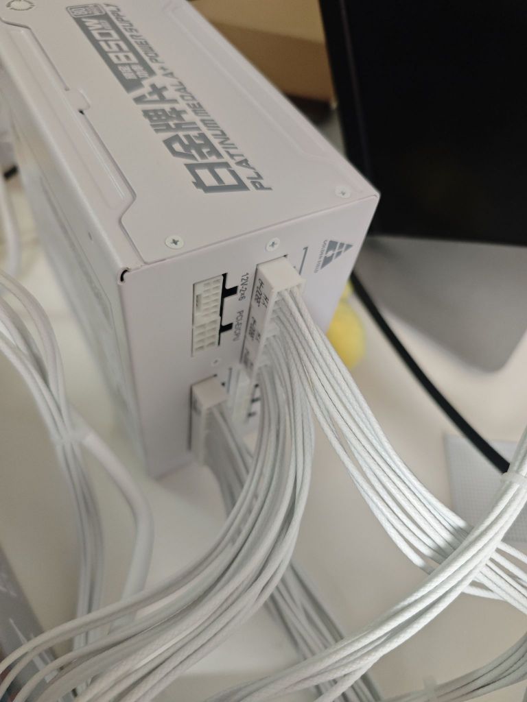 9070XT 3 8pin接口 电源只有两条线 NGA玩家社区