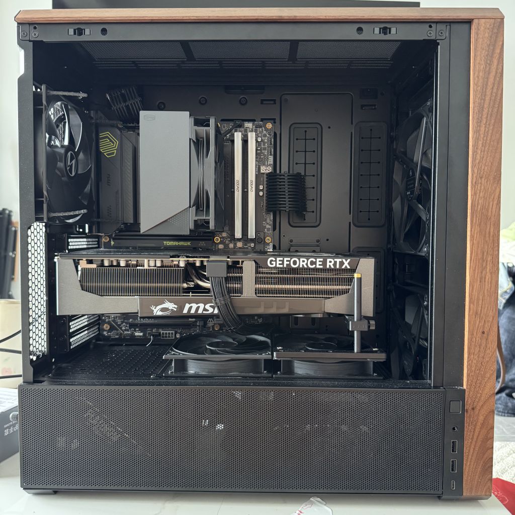 5090在联力207换扇和217原扇情况下的散热性能差异 NGA玩家社区