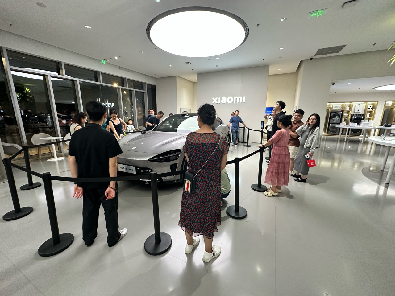 yu7的配置并没有断崖式的领先 178