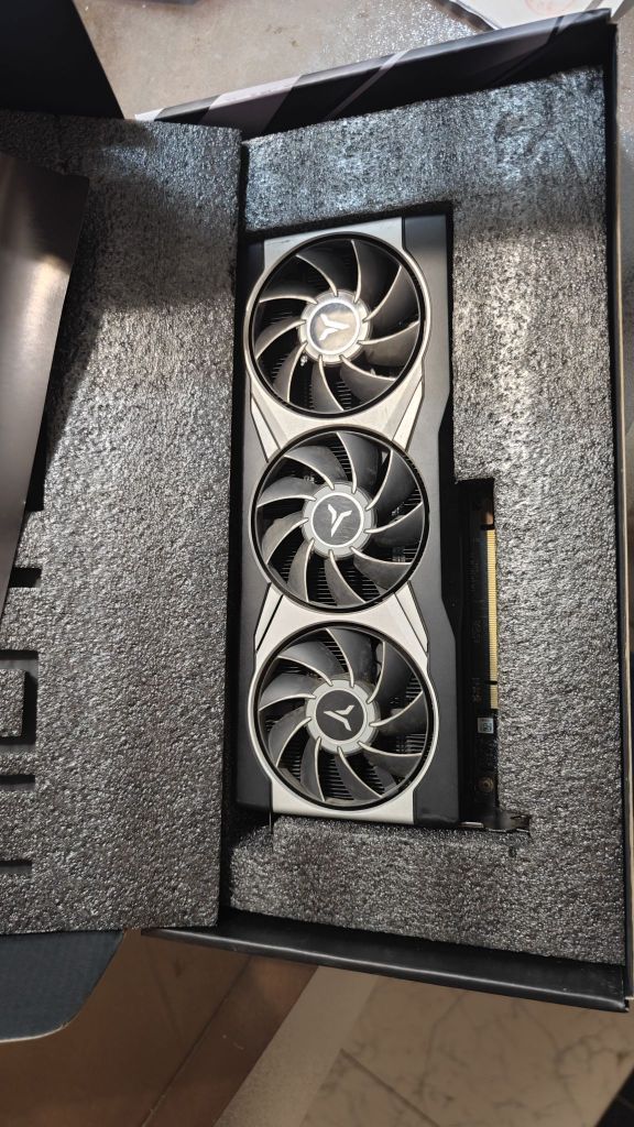 公版6800XT 箱说全 带购买记录 卡盒SN统一 NGA玩家社区