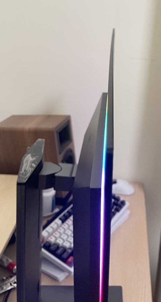 新买的4k woled显示器到了 怎么感觉是弯的 NGA玩家社区