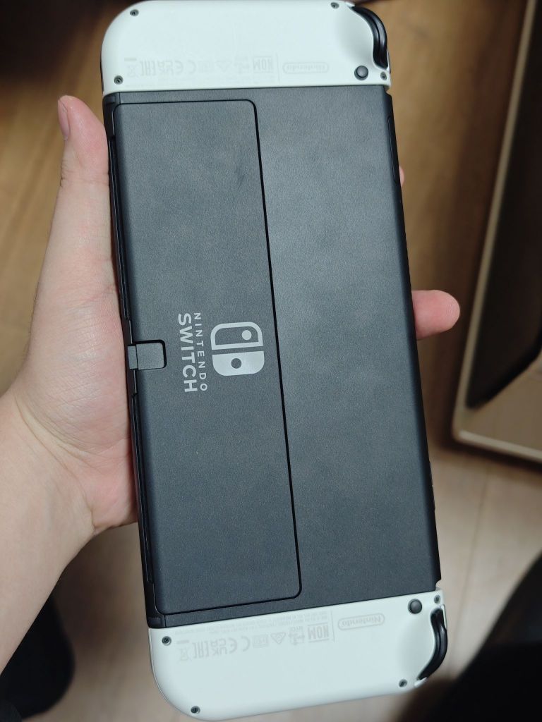 出一个switch oled NGA玩家社区