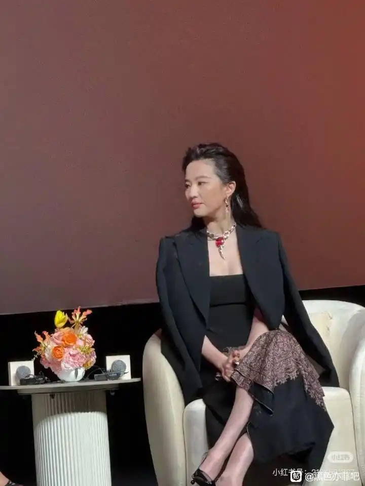 听说美国野猪没拿奖 哭了一小时然后光速跑路了 NGA玩家社区