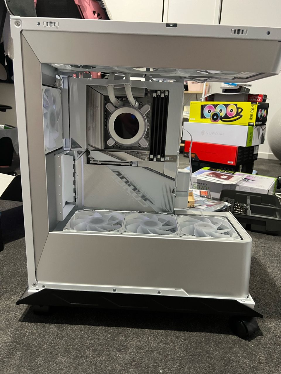 忙活一下午+晚上完工，给老婆组的983+5070ti纯白纯游戏机 NGA玩家社区