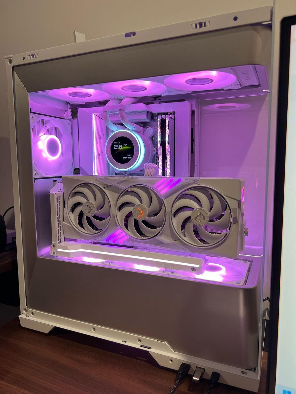 忙活一下午+晚上完工，给老婆组的983+5070ti纯白纯游戏机 NGA玩家社区