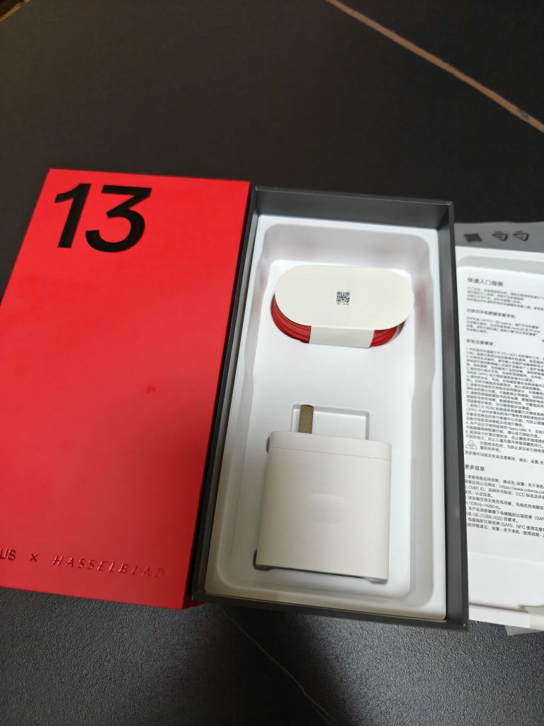 一加13 100w 原装充电器，全新未使用80元出。被秒了。。 178