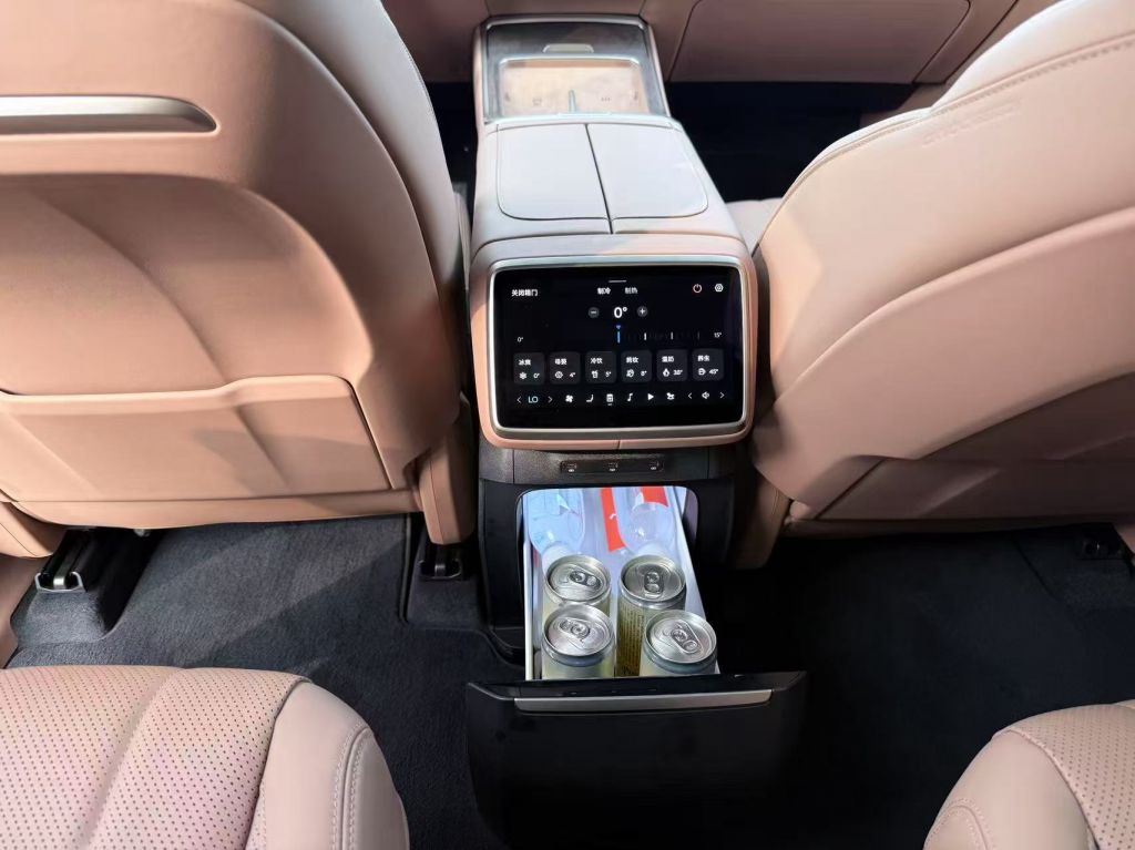 乐道L90内饰曝光 NGA玩家社区