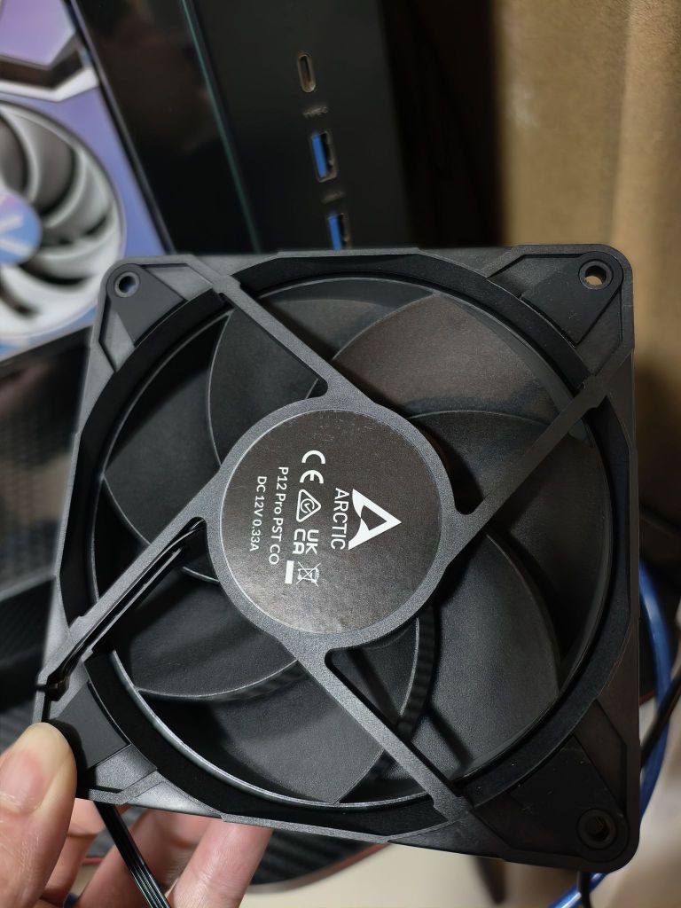 Arctic P14 Pro 的包装 NGA玩家社区