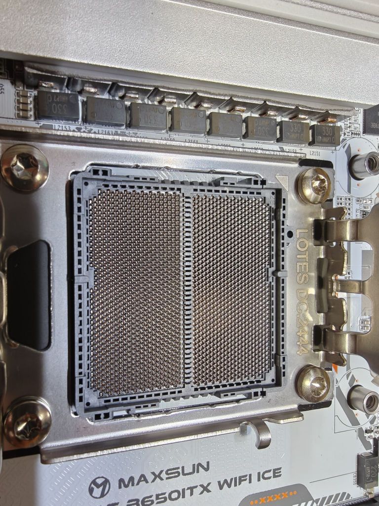 技嘉4060 LP半高卡和一块铭瑄b650i NGA玩家社区