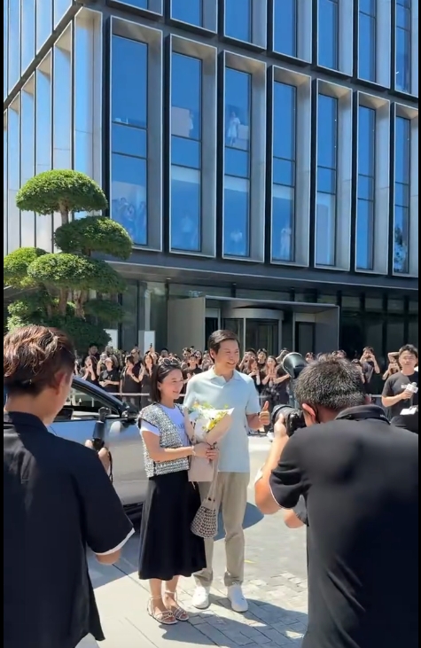 YU7交付，雷军又开车门了~~~ NGA玩家社区