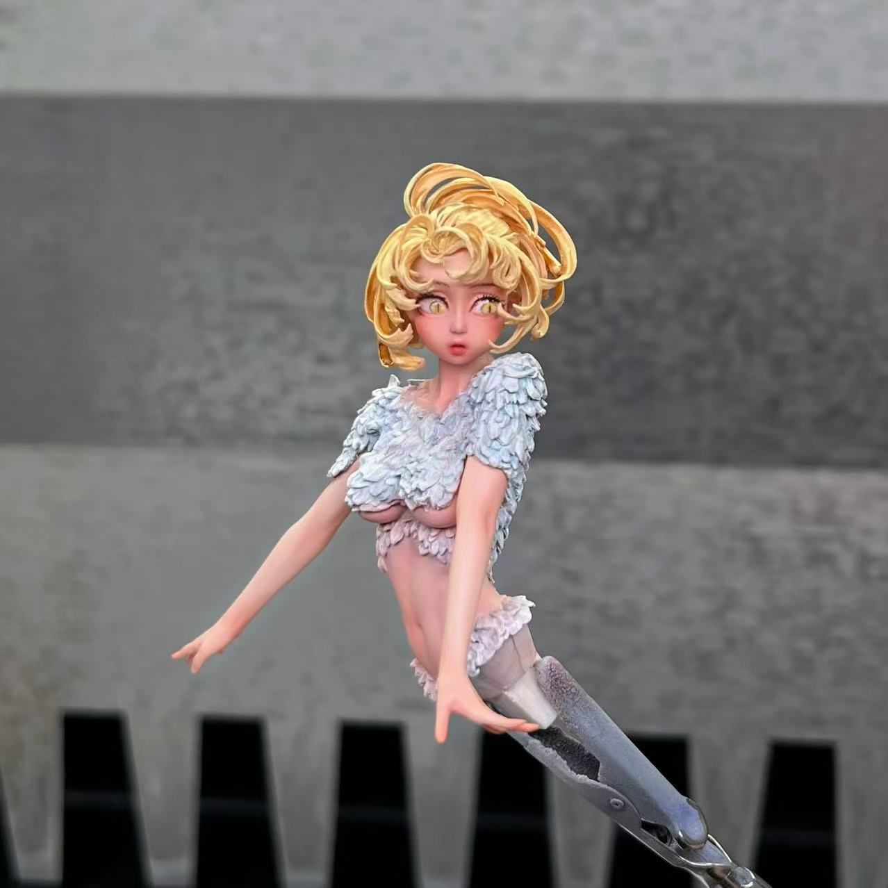 粥有一点关氵 迷宫饭法琳的gk的上半身涂好了 178