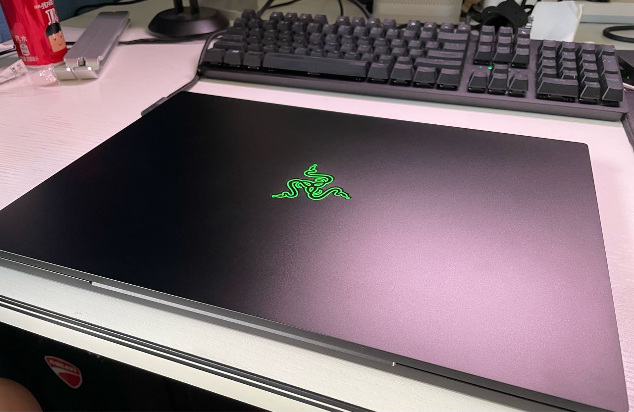 出自用雷蛇灵刃16 23款4070 NGA玩家社区