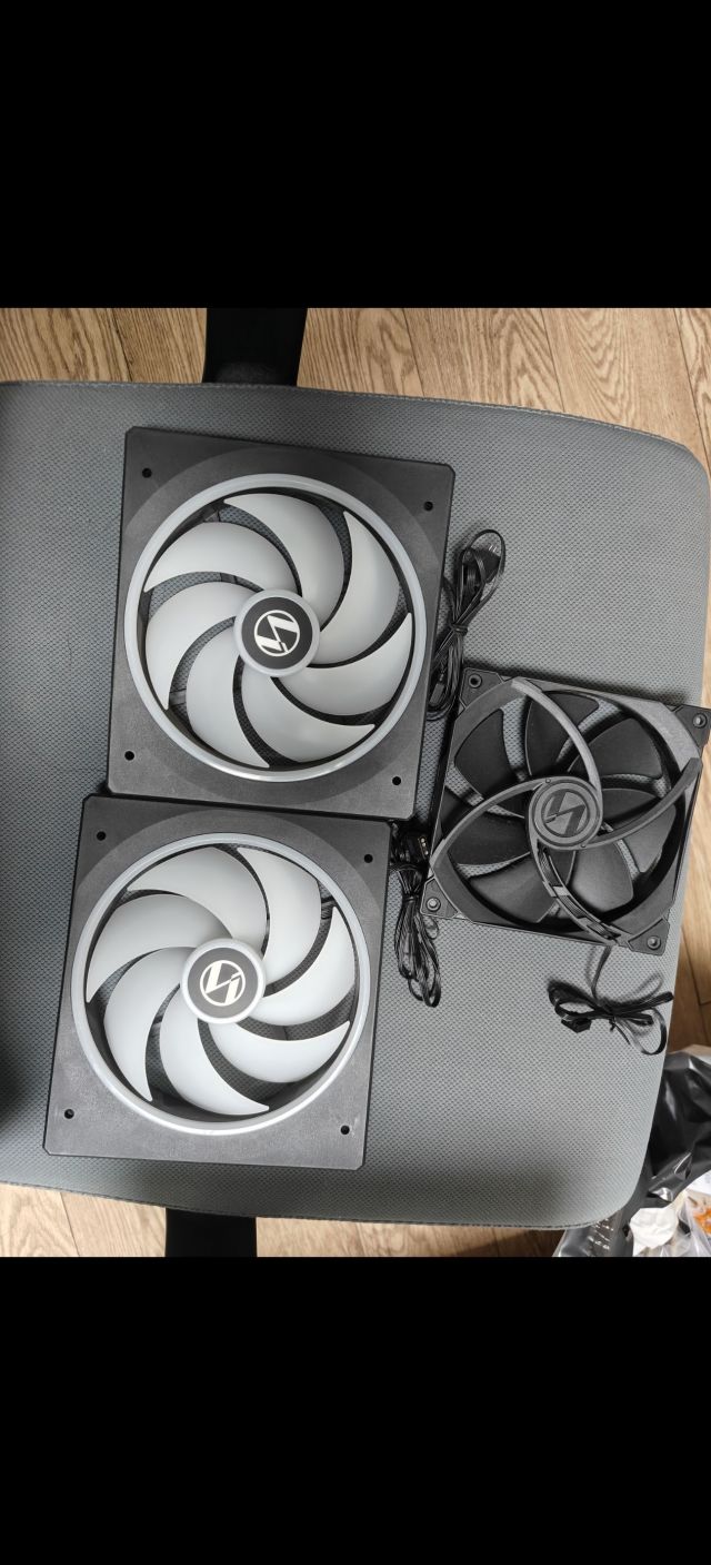 联力216机箱风扇，16cm两个和14cm一个 NGA玩家社区